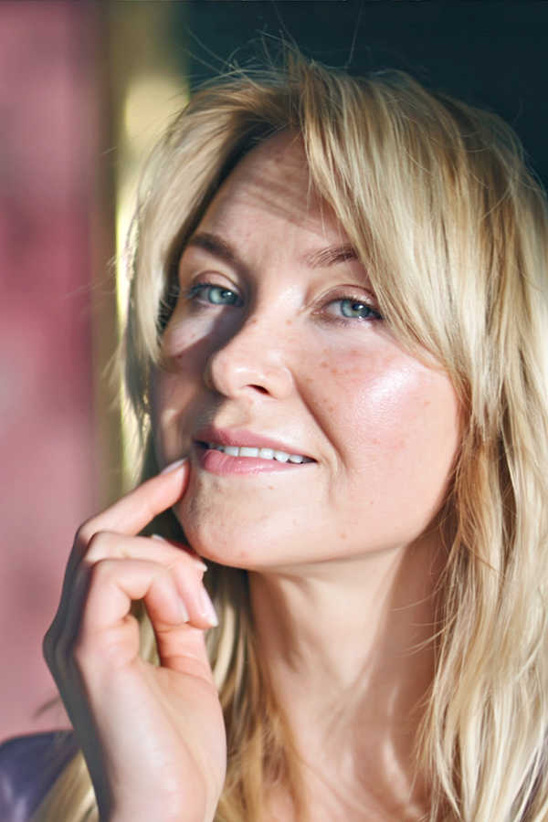 Lower Face Sagging After 40: What Actually Works